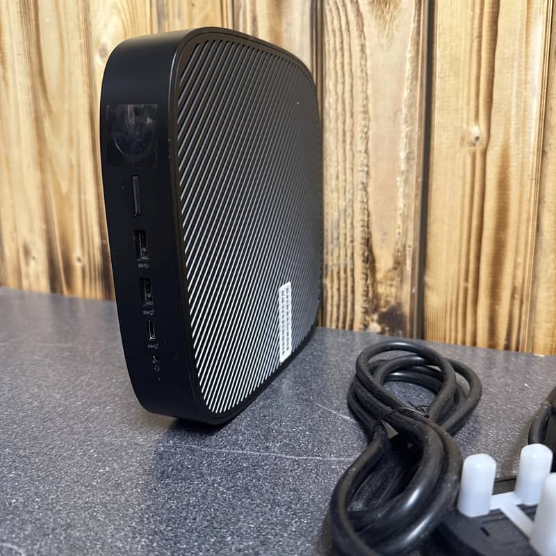 HP T640 Thin Client Mini AMD Ryzen R1505G Ddr4 Radeon Graphics Vega 3 ...