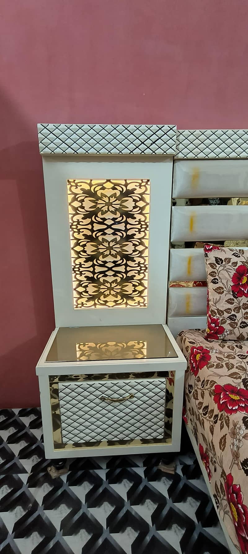 complete 4pc set - Beds - 1109652258