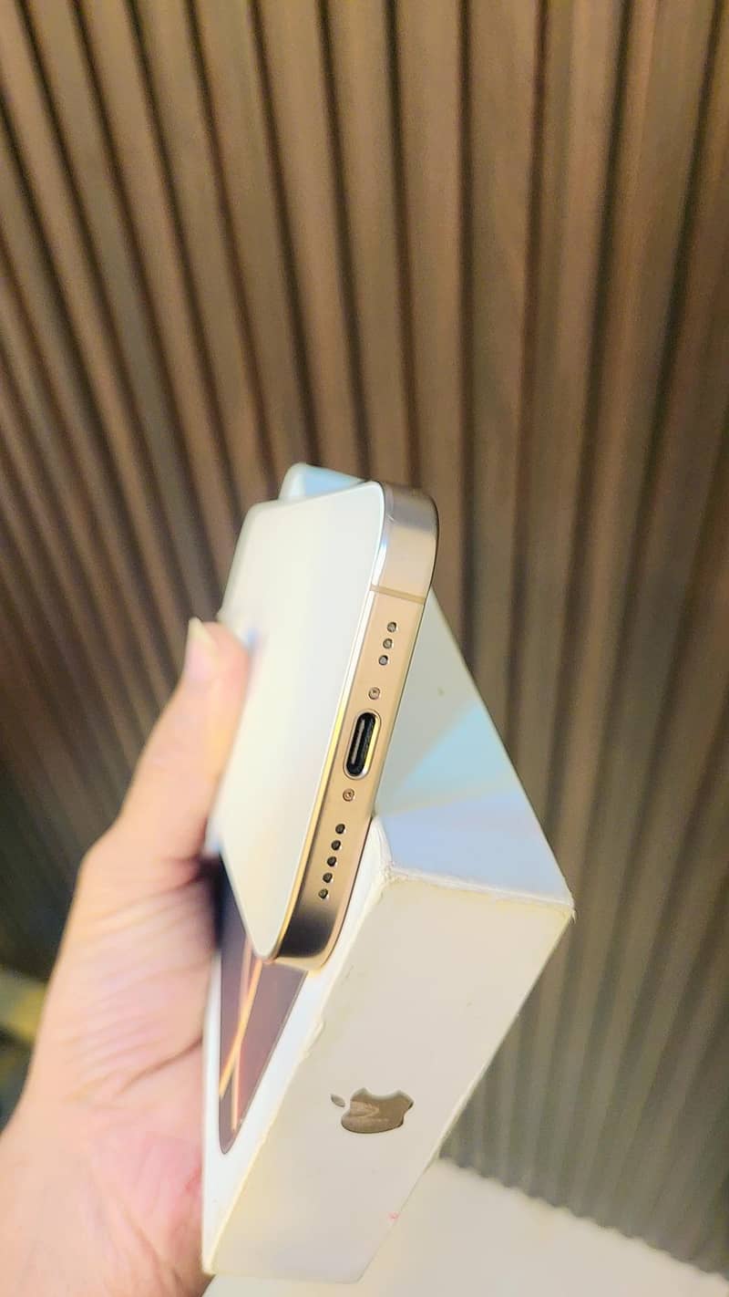 16 pro max 256gb physical e. sim complete box - Mobile Phones - 1109604297