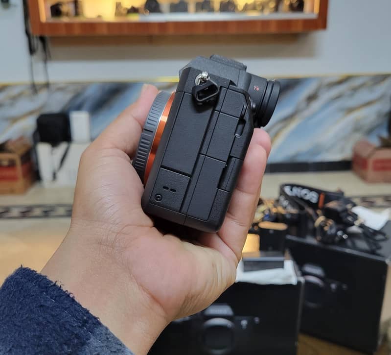 Sony a7iv (Brand new) (Zero shutter) (Serial match box) - Digital ...