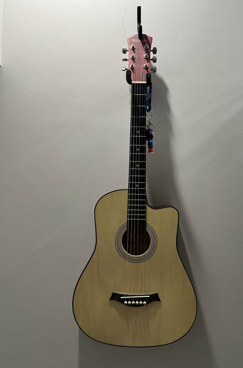 Acoustic guitar - Musical Instruments - 1109671224