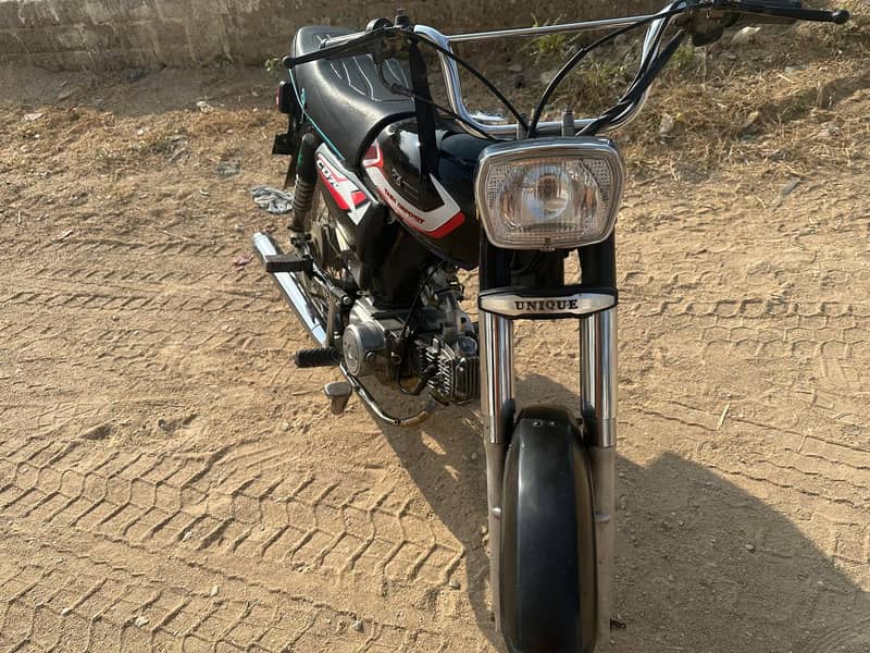 unique 2020 - Standard - 1109677229