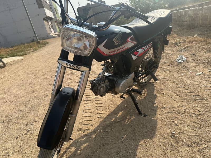 unique 2020 - Standard - 1109677229