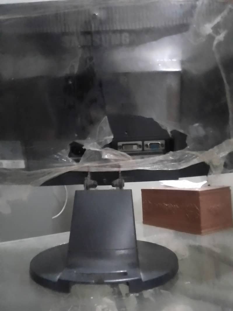 Samsung lcd - Computer Components - 1109679577