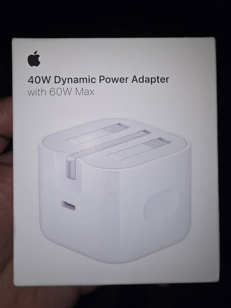 Apple 40W Dynamic Power Adapter with 60W Max - 17 Pro and 17 Pro Max ...