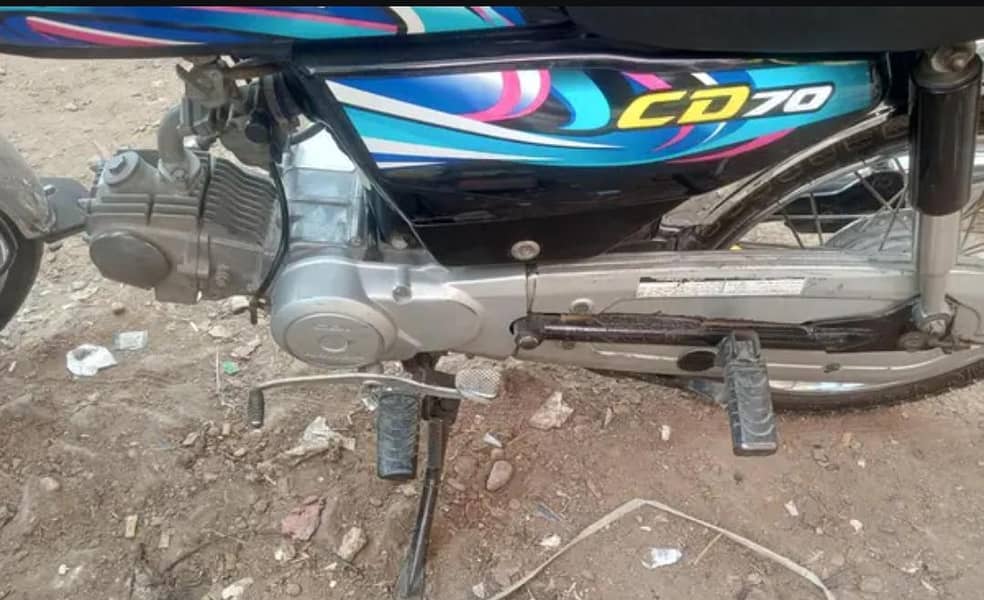 Honda cd70 karachi 2024 - Standard - 1109687867