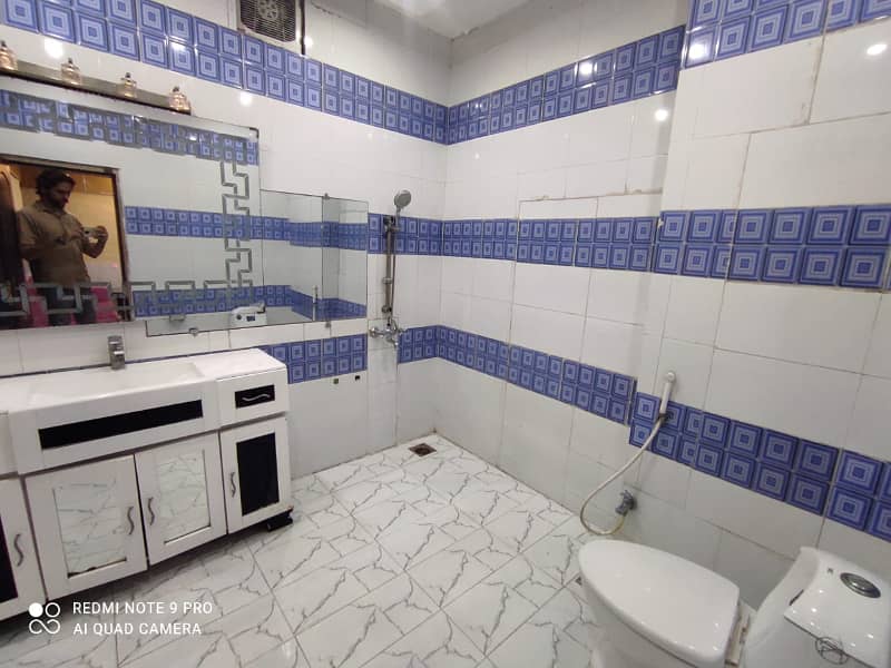 Building For Office Or Multinational Co. 14000 Square Feet - Shops ...