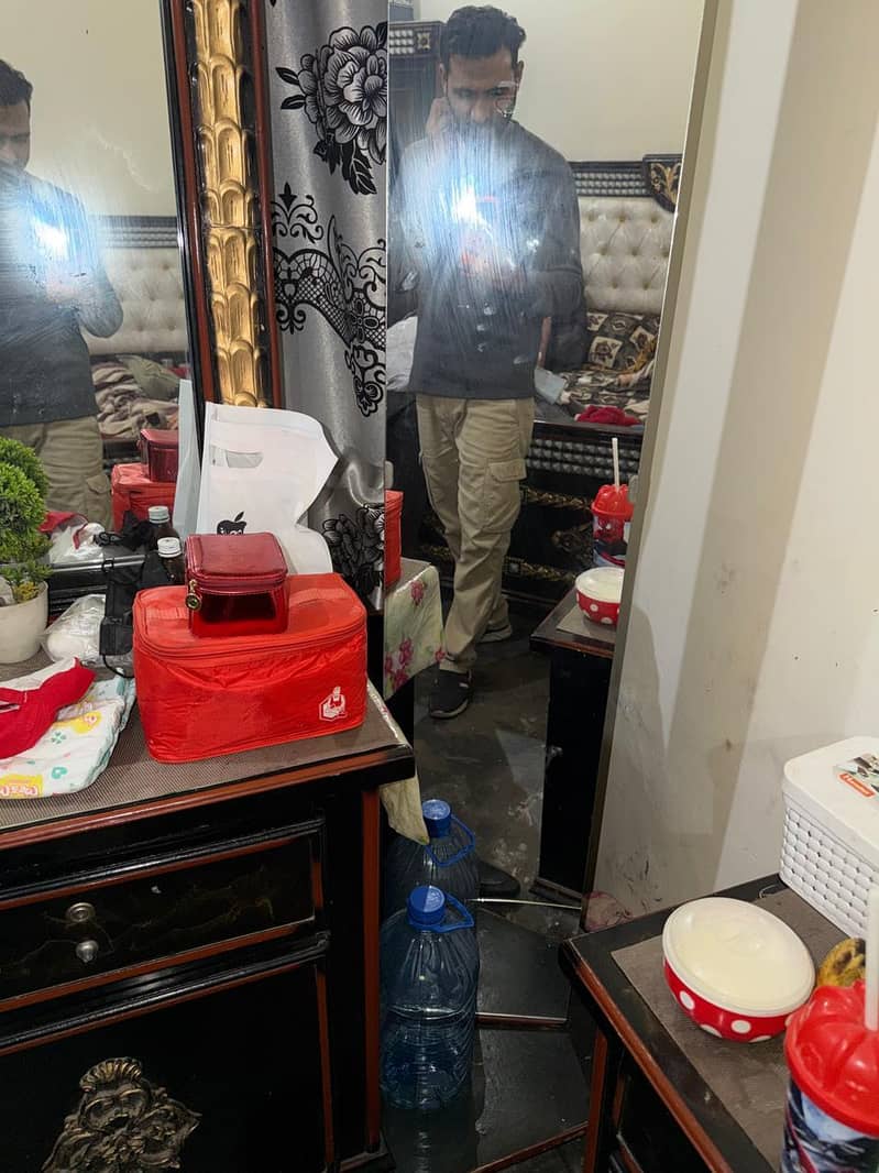 complete set. slightly used. - Other Bedding Accessories - 1109701104