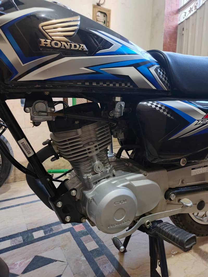 Honda CG 125 2025 - Standard - 1109702087