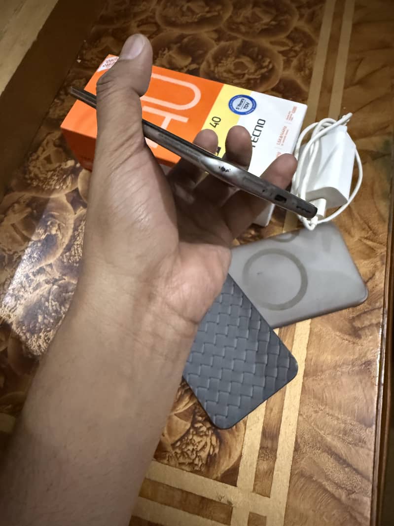 Techno spark 40 pro plus 8/256 full box - Mobile Phones - 1109715294