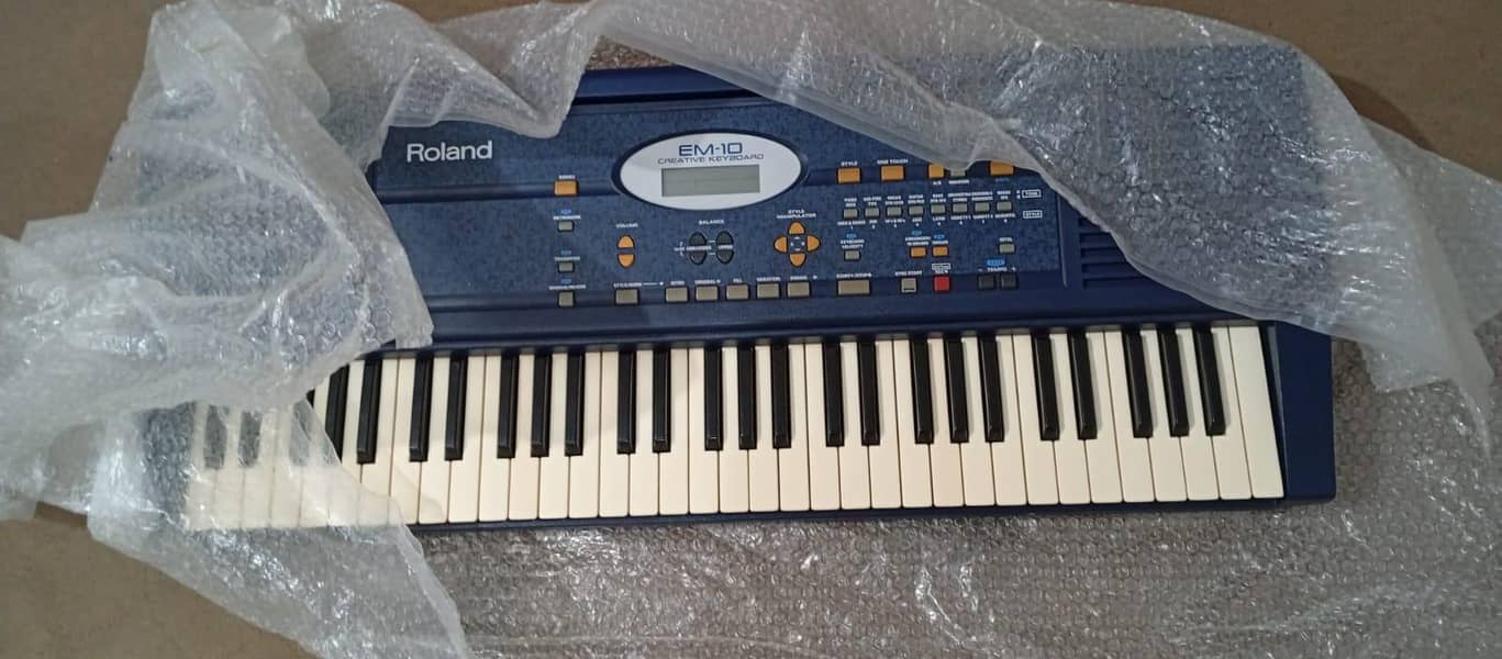 Roland EM10 Yamaha Profesional Piano Yamaha Keyboard Casio Roland Korg ...