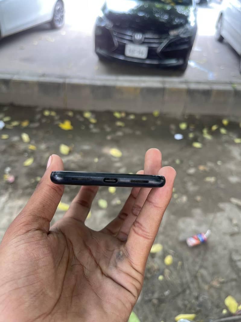 Google pixel 5.8/128 penal ma line ha pech tha pech oter ga - Mobile ...