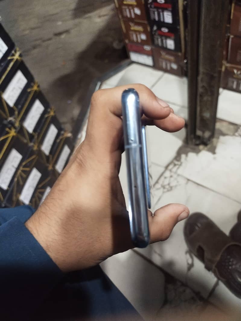 non pta 8 128 all OK only miner dot koye bhi masla nhi hai - Mobile Phones - 1109726681