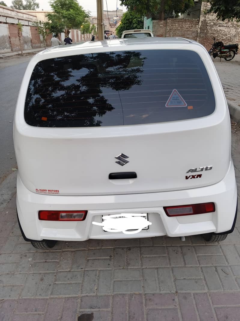 just left fender touh 4/5 inch dry paint all good car - Cars - 1109730460