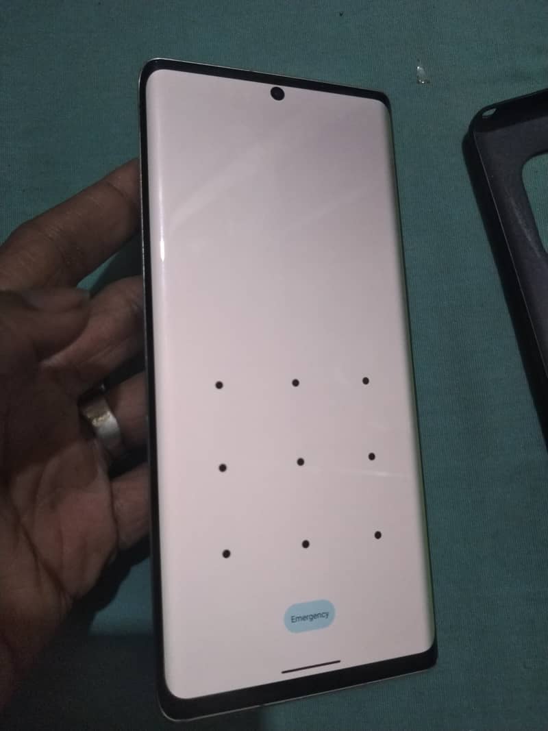 Sharp Aquos Crystal - Mobile Phones - 1109745434