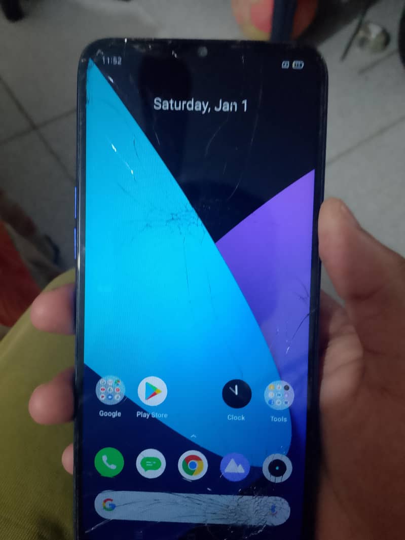 REALME 5I HAI LAKIN SCREEN DAMAGED BAI BSS BAKI AIK DM KANCHA PIECE HA ...