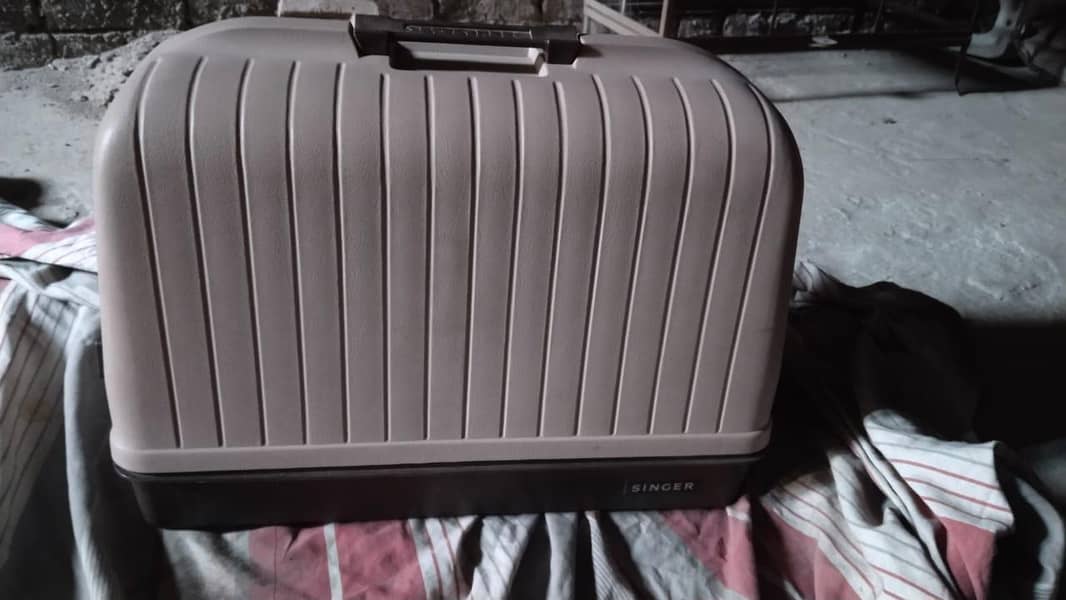 Sewing Singer machine - Sewing Machines - 1109747817