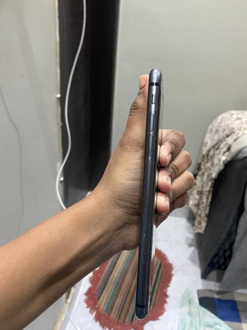 Iphone 8 plus - Mobile Phones - 1109750214