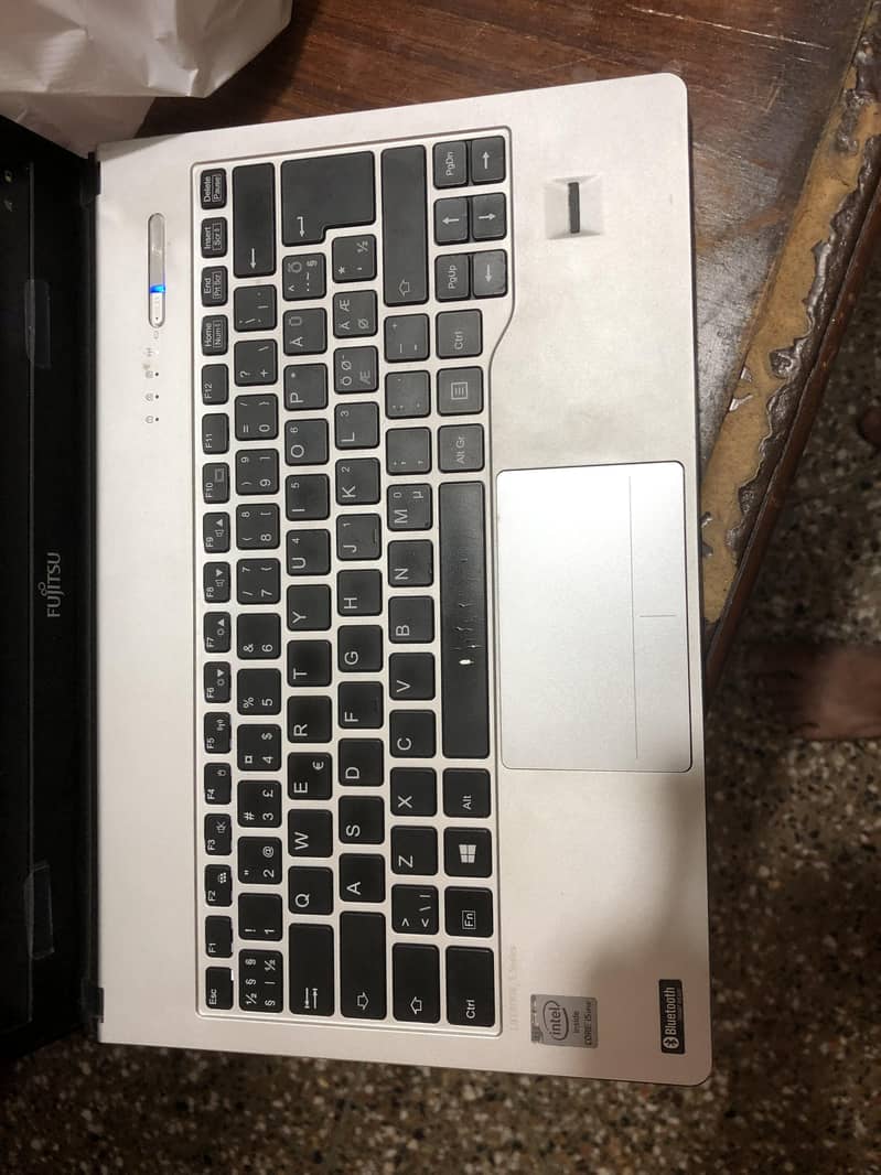 Fujitsu Laptop i5 vpro 4th - Laptops - 1109754917