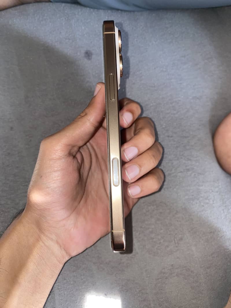 iPhone 16 Pro max - Mobile Phones - 1109757700