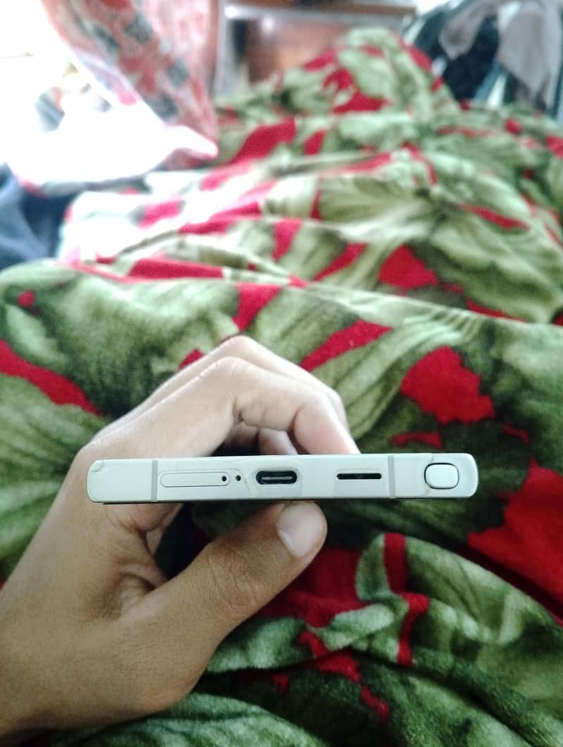 Samsung Galaxy S24 Ultra with original box - Mobile Phones - 1109758338