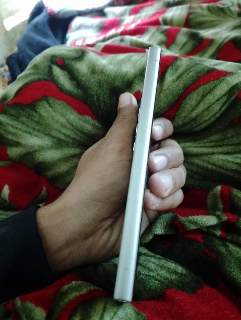 Samsung Galaxy S24 Ultra with original box - Mobile Phones - 1109758338