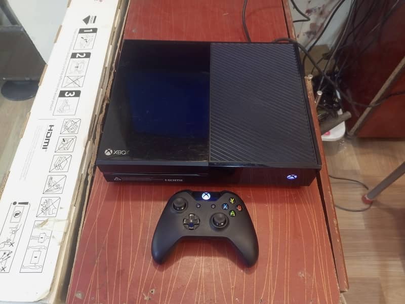 Xbox one 1TB with 14 games installed and complete accessories - Gaming ...