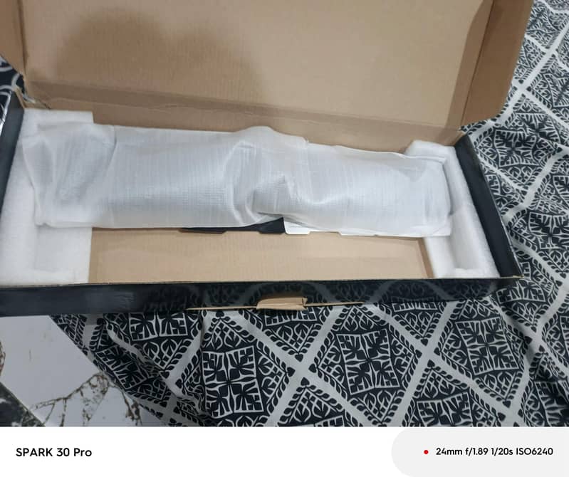 gaming keyboard with blue keys - Computer Components - 1109774912