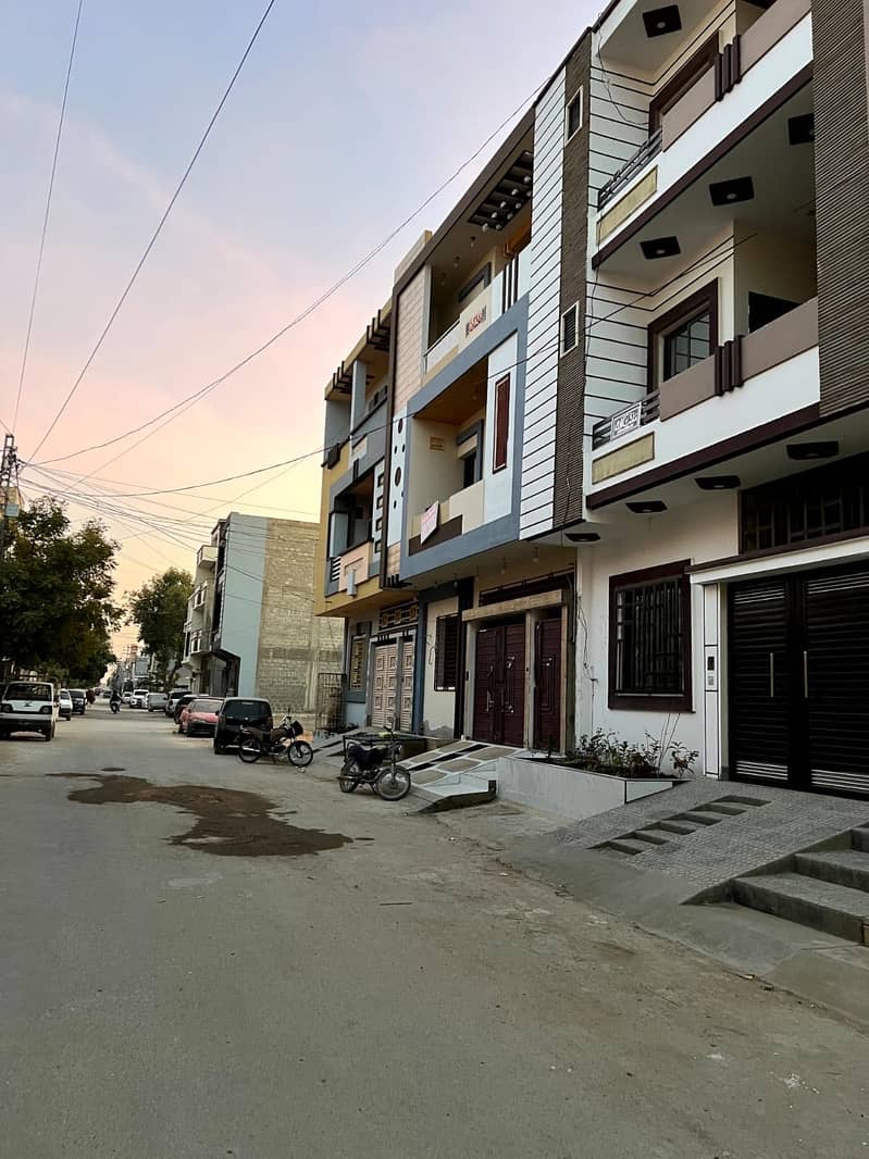 Chance Deal 120 Square Yards Next To Corner West Open Plot On ...