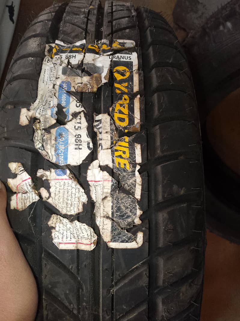 yazdi tire Uranus tyers tubeless pair of 2 - Tyres - 1109756218