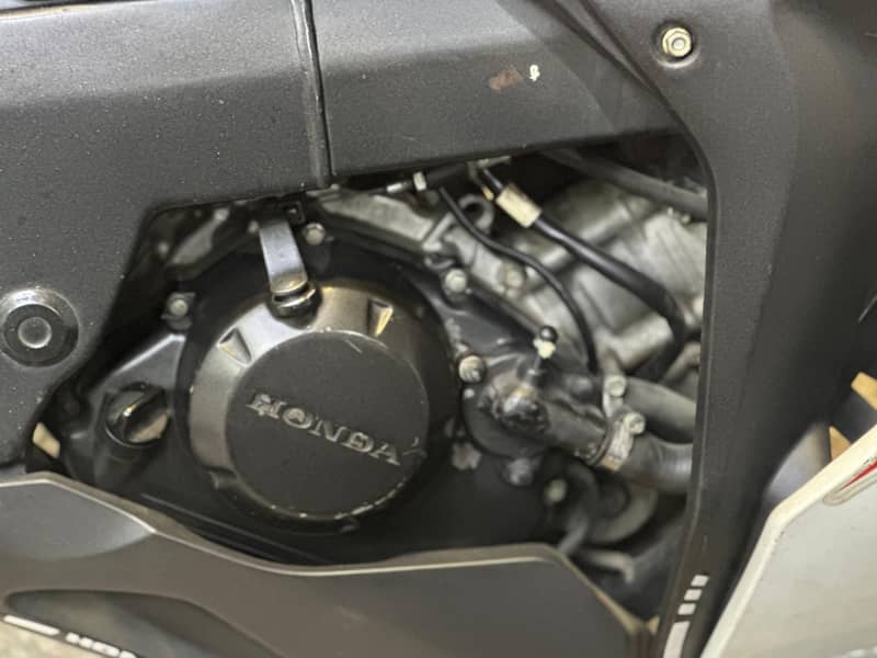 Honda Cbr 150 R original bike - Sports & Heavy Bikes - 1109795329