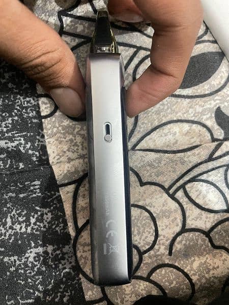 CALIBURN G4 Pro Pod Vape Silver 10/10 2 coils 6 days used Full Box ...