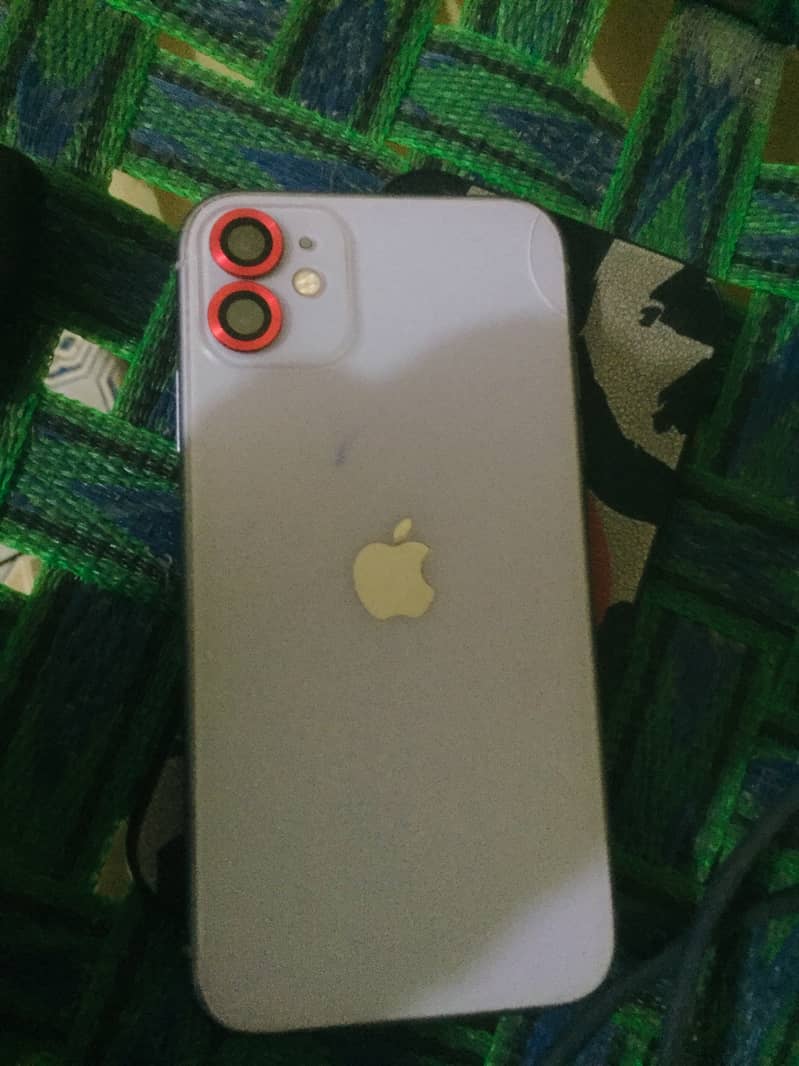 Apple iPhone 11 - Mobile Phones - 1109798599