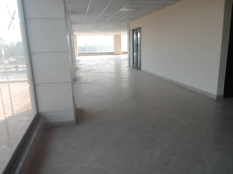 2000 To 3000 Sqft Office Hall Separate FOR RANT IN GULBERG GREEN ...