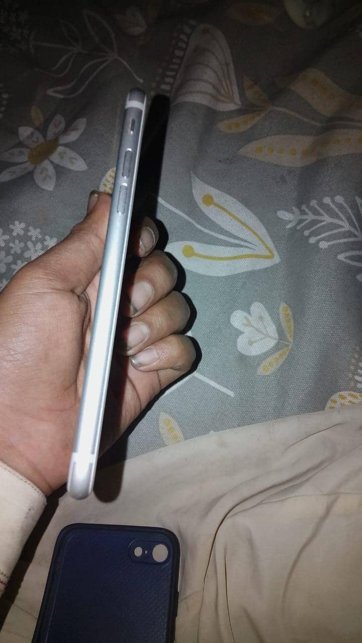 iphone 7 - Mobile Phones - 1109806505