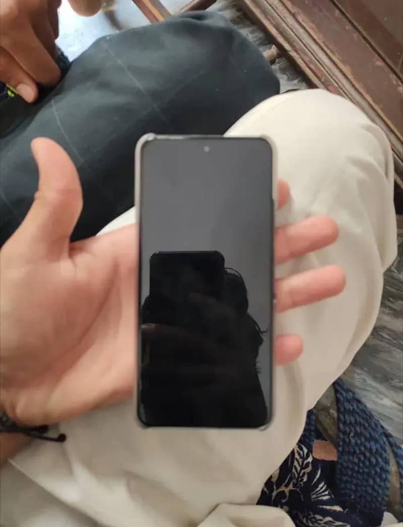 Google Pixel 8 - PTA Approved - Pink Line on Screen - Mobile Phones ...