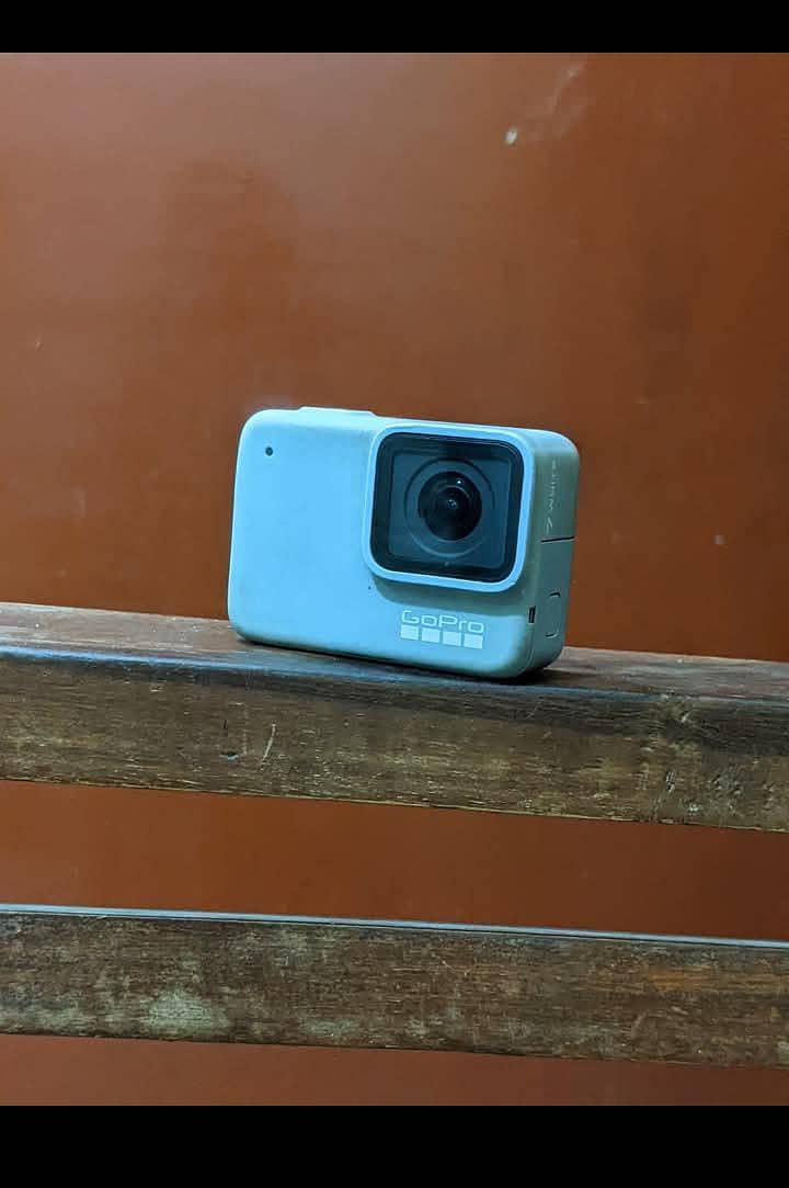 GoPro Hero 7 - Digital Cameras - 1109832639