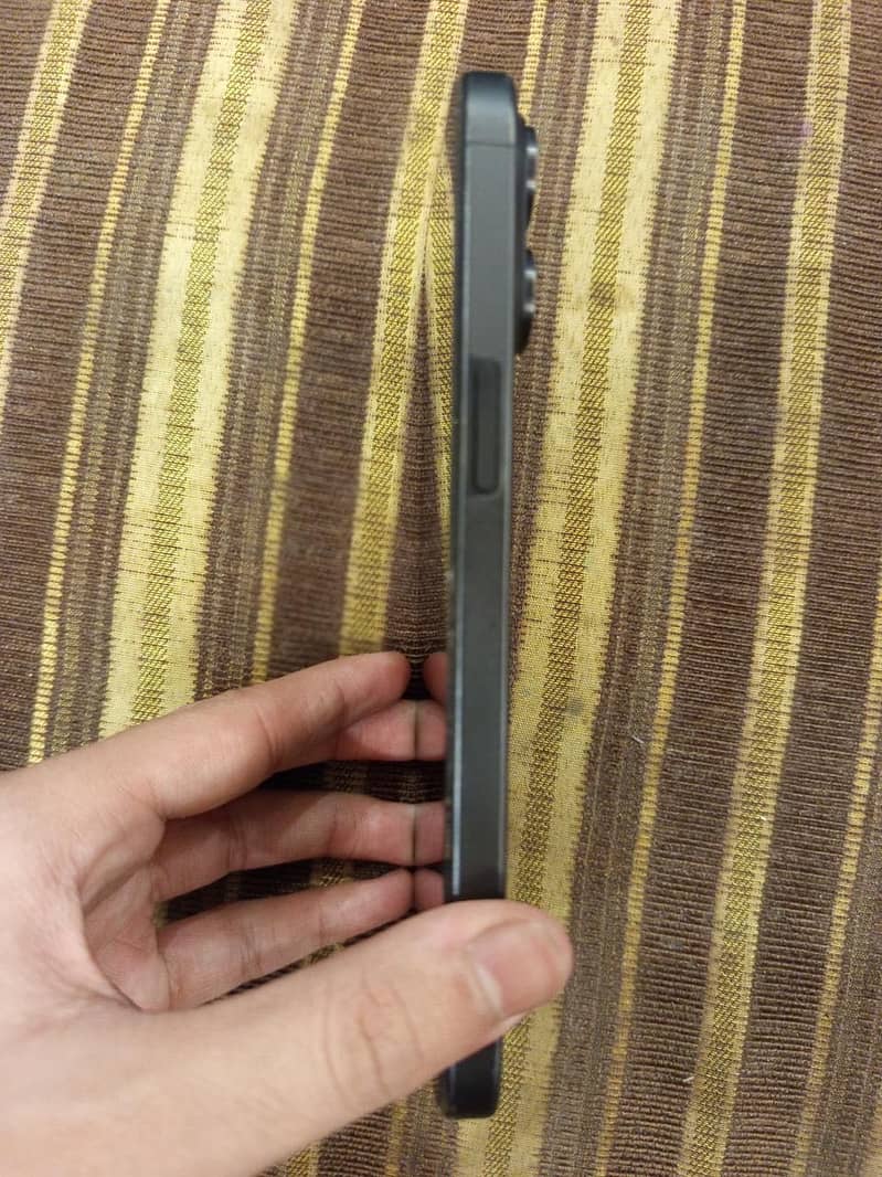 IPhone 15 pro max 256gb officiall approved - Mobile Phones - 1109839519