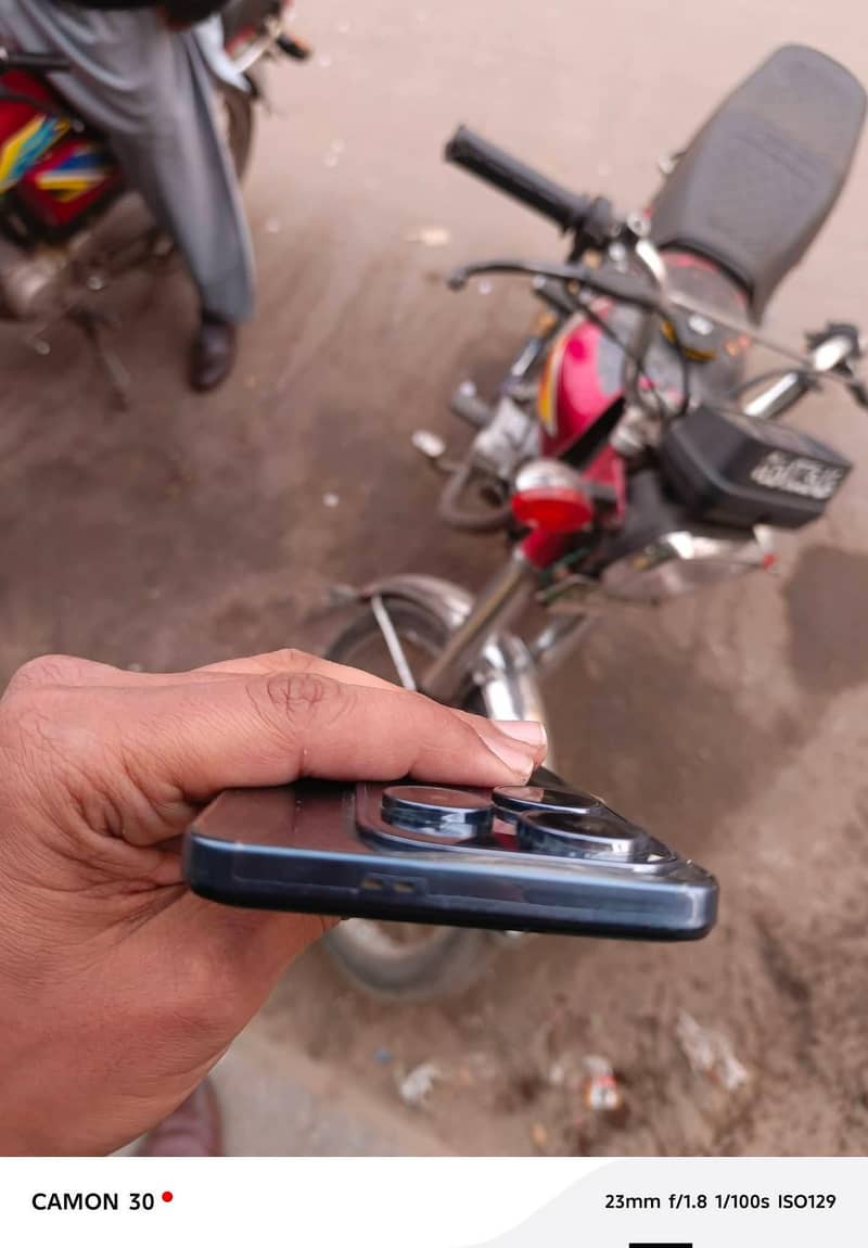 infinix hot 40 pro 16/256 good condition - Mobile Phones - 1109851943