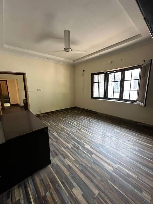 1 Kanal Ground Portion For Rent In Shadman - Portions & Floors - 1109854384