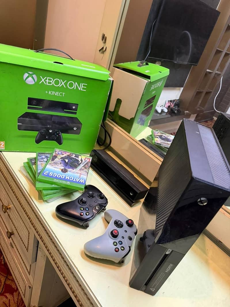 Xbox one with Kinect games installed or dvds - Gaming Consoles - 1098622628
