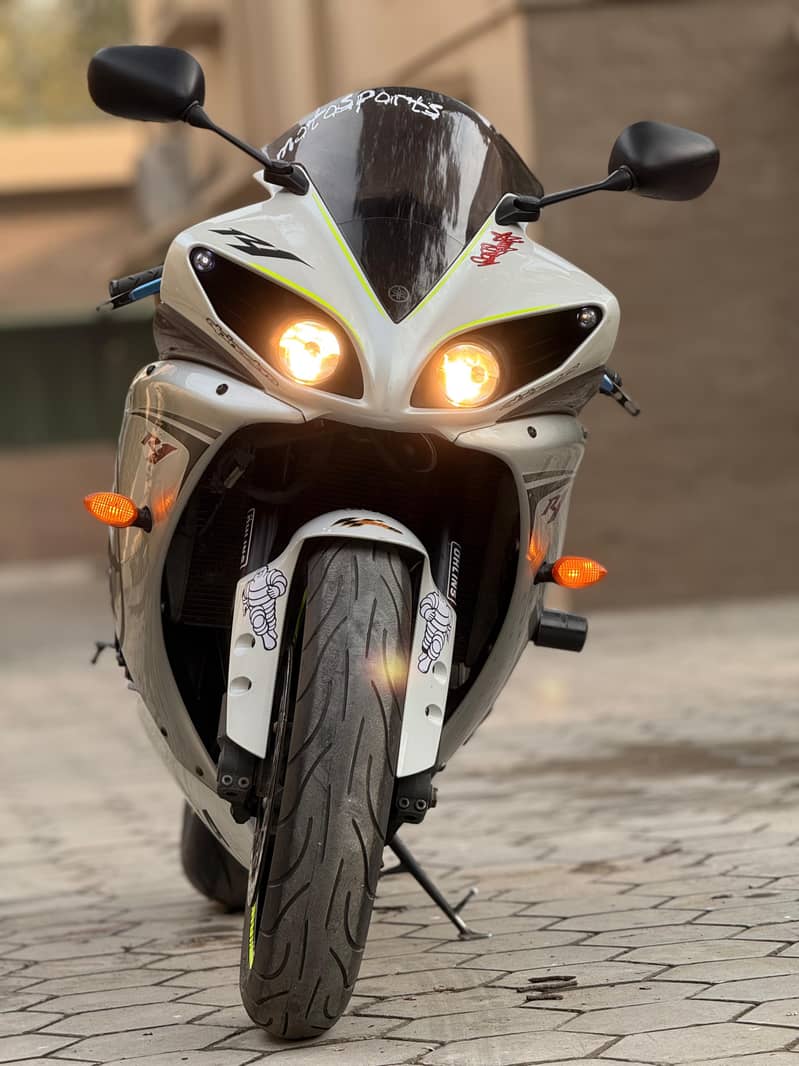 Yamaha R1 Limited edition - Sports & Heavy Bikes - 1109860287