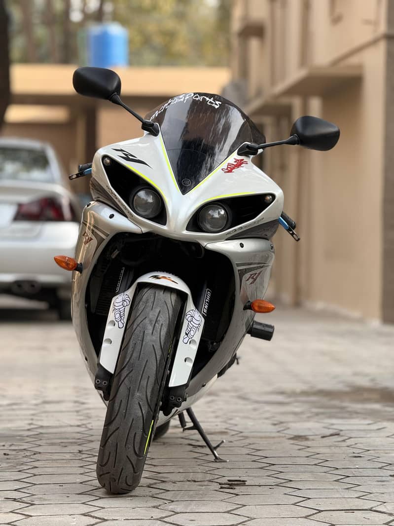 Yamaha R1 Limited edition - Sports & Heavy Bikes - 1109860287