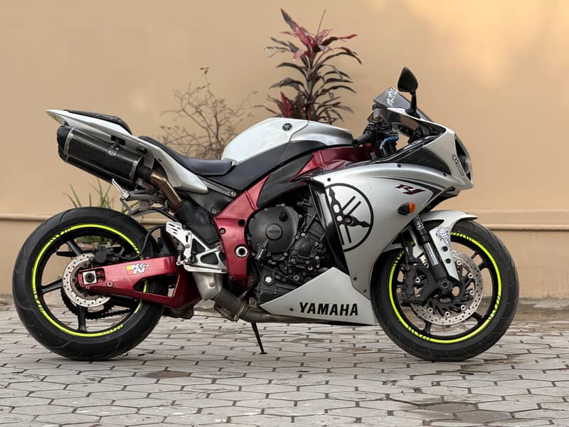 Yamaha R1 Limited edition - Sports & Heavy Bikes - 1109860287