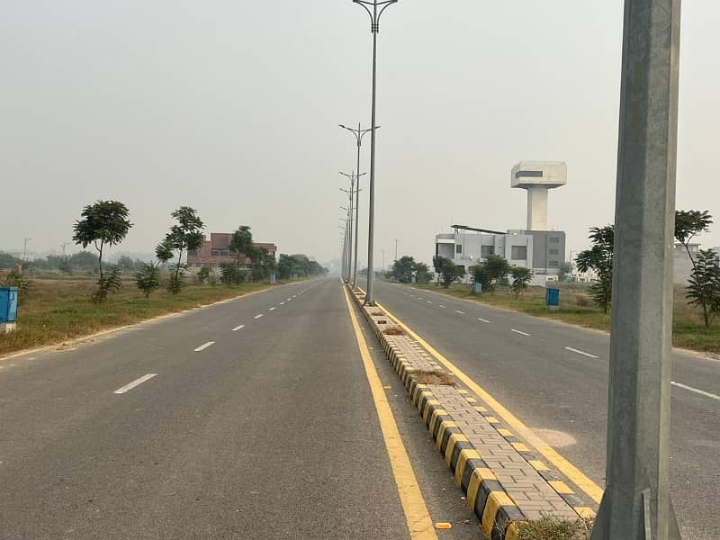 DHA PHASE - 8 - BLOCK Z6 PLOT NO 982 PRICE 83 LAC - Land & Plots ...