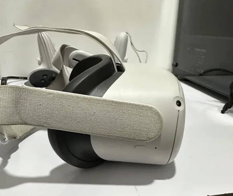 oculus meta quest 2 - Gaming Consoles - 1109873886
