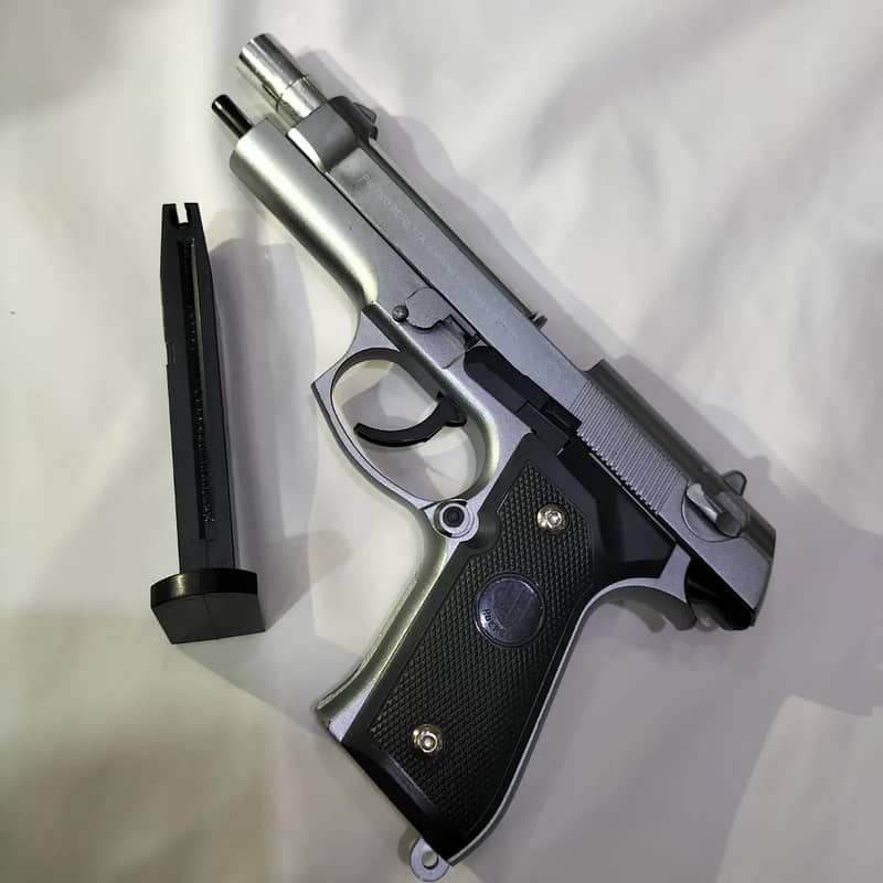 Pietro Beretta M92 Airsoft | Realistic Toy Gun - Other Hobbies - 1109875190