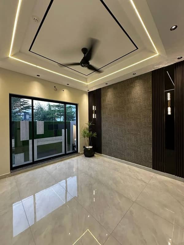 3 Years Installment Plan Luxury 5 Marla Brand New House In Park View ...