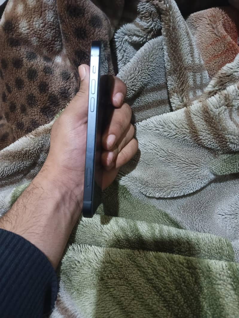 iphone 12 - Mobile Phones - 1109893460