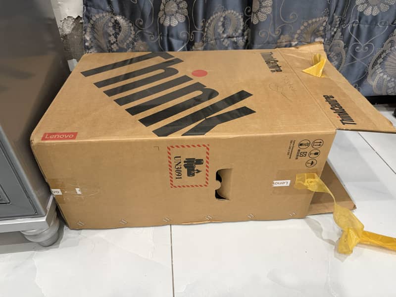 Lenovo All-in-One System | Smart Display + Fast Processing - Computer ...